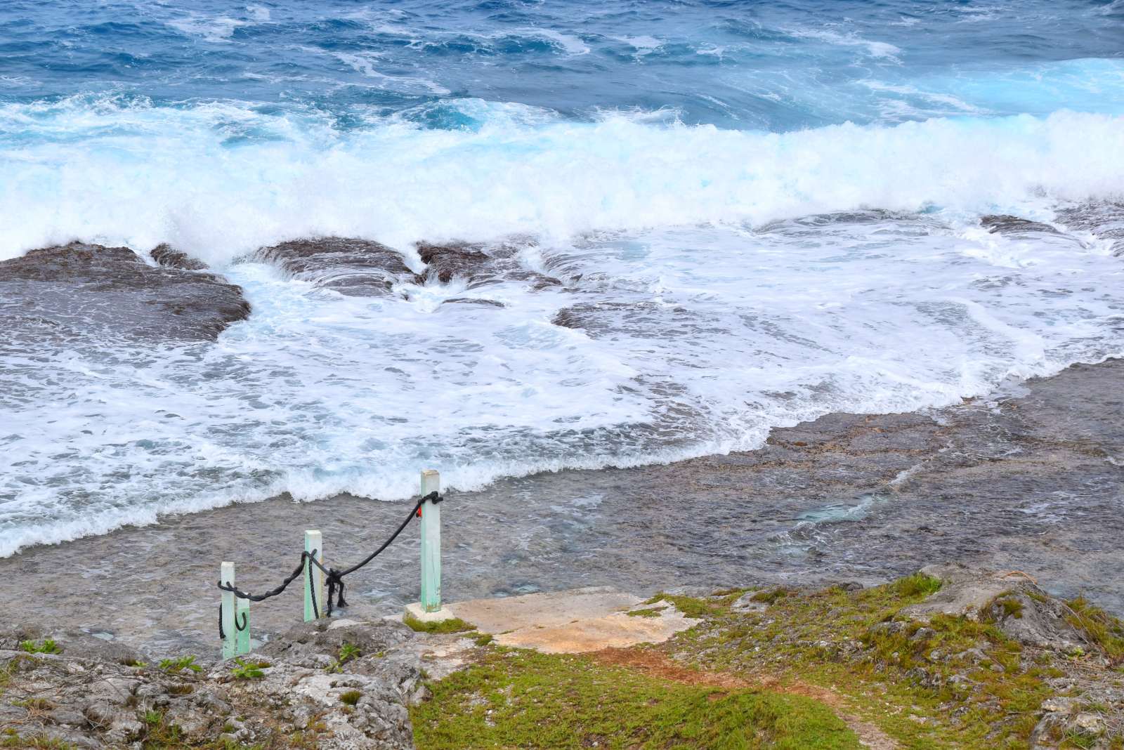 8 Best Sea Tracks on the East Coast, Niue (Anapala, Togo & More)